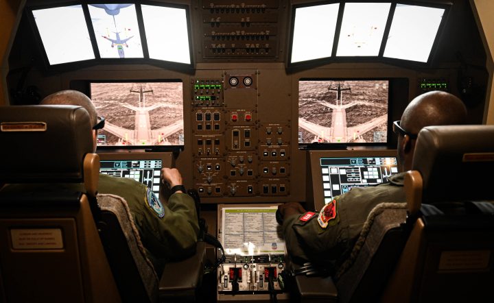 U.S. Navy Awards Leonardo DRS $235 Million Production Contract for AN ...